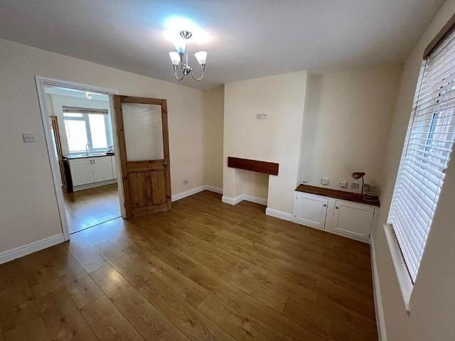 3 bedroom terraced house to rent