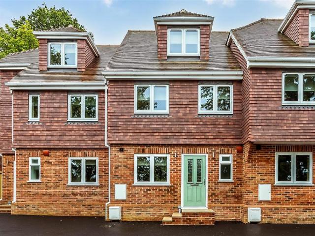 3 bedroom terraced house to rent