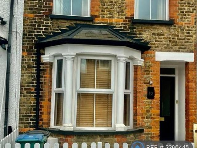 3 bedroom terraced house to rent