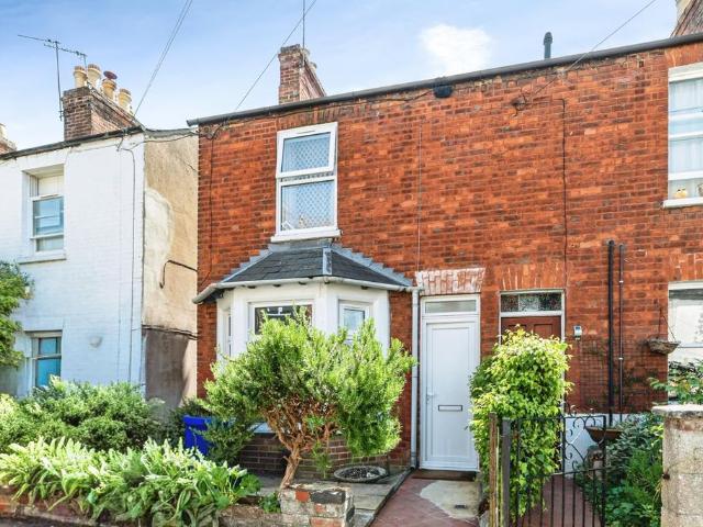 3 bedroom terraced house to rent
