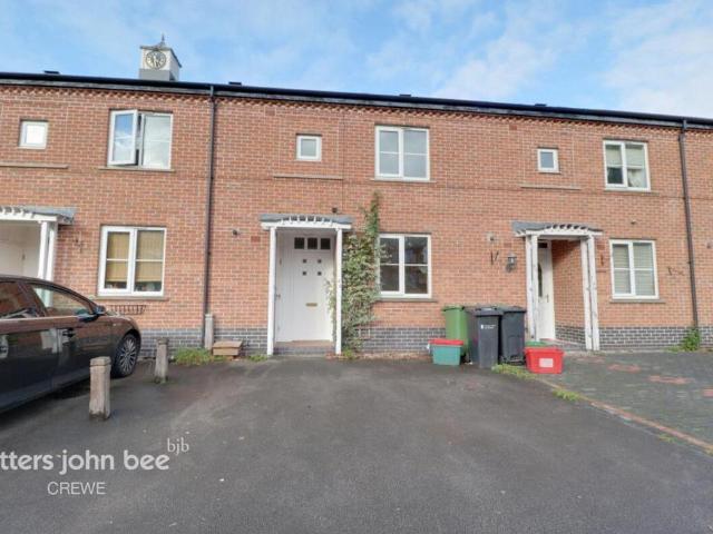 3 bedroom terraced house to rent