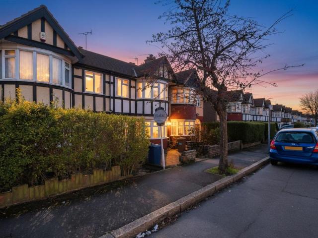 3 bedroom terraced house to rent