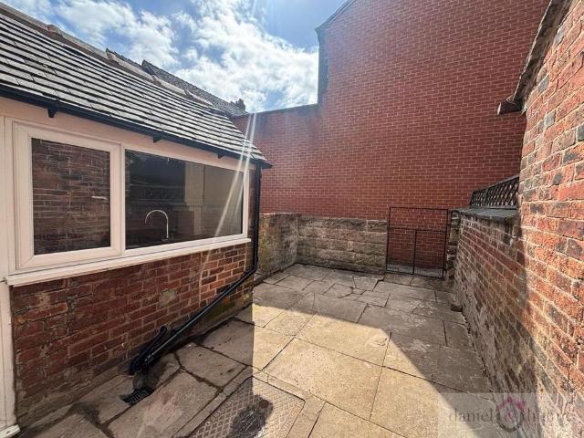 3 bedroom terraced house to rent