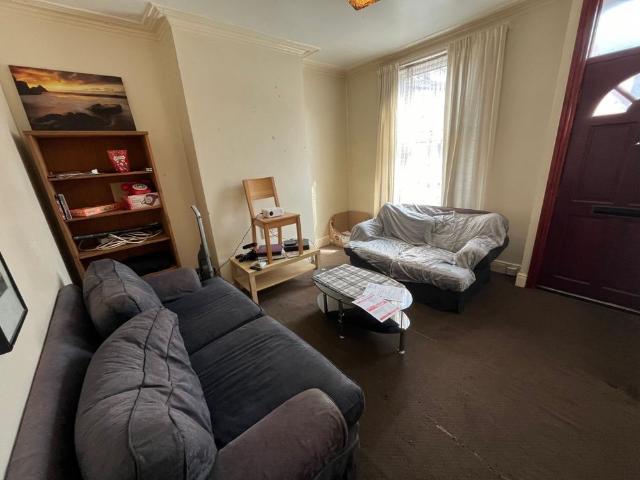 3 bedroom terraced house to rent