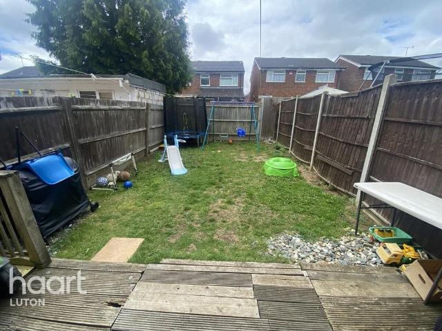 3 bedroom terraced house to rent