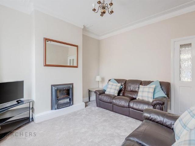3 bedroom terraced house to rent