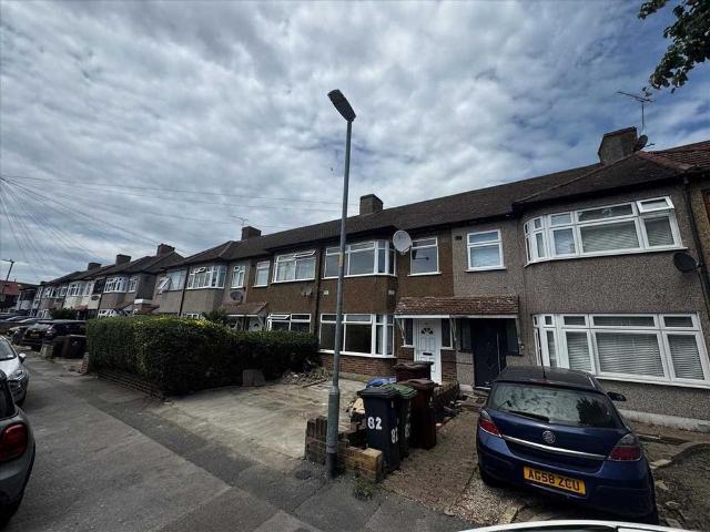 3 bedroom terraced house to rent