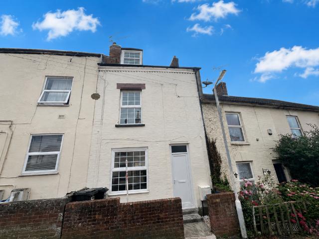 3 bedroom terraced house to rent