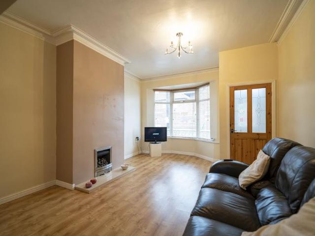 3 bedroom terraced house to rent