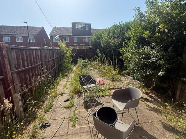 3 bedroom terraced house to rent