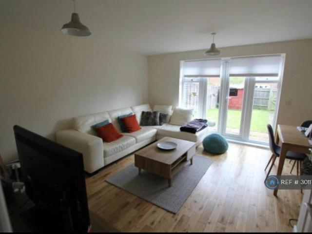 3 bedroom terraced house to rent