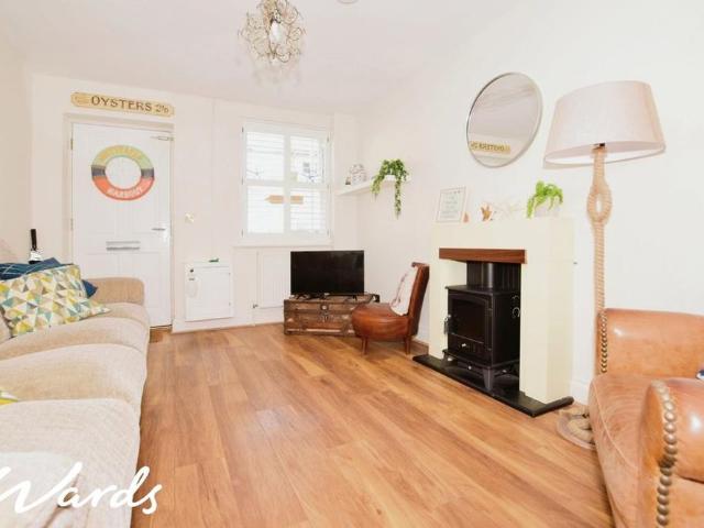 3 bedroom terraced house to rent