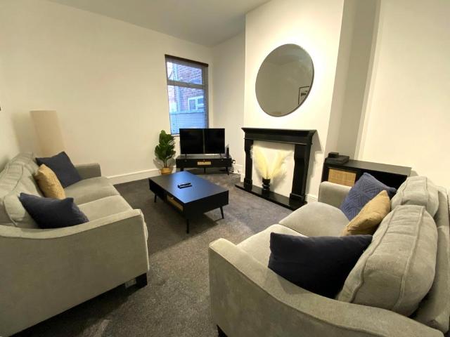 3 bedroom terraced house to rent