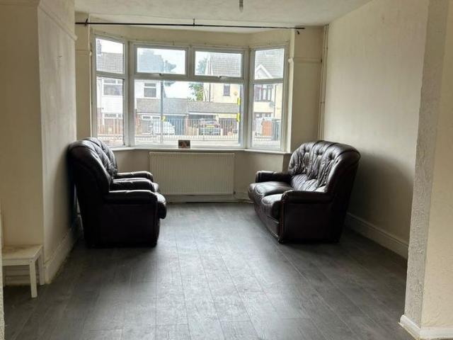 3 bedroom terraced house to rent