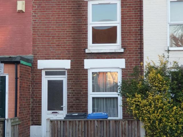 3 bedroom terraced house to rent