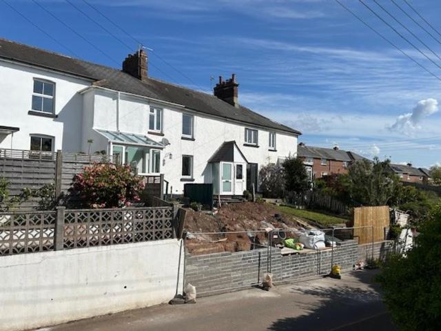 3 bedroom terraced house to rent
