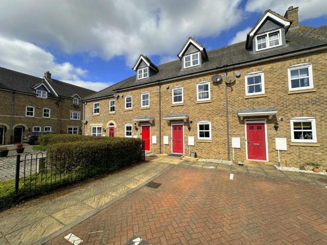 3 bedroom terraced house to rent