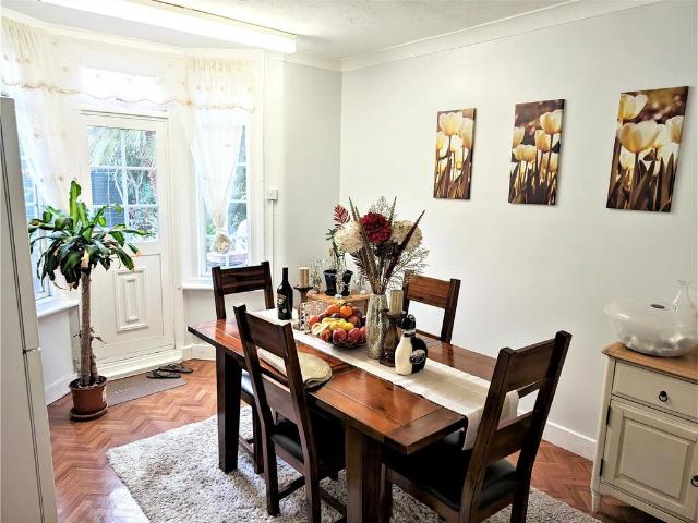 3 bedroom terraced house to rent