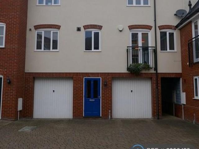 3 bedroom terraced house to rent