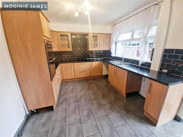 3 bedroom terraced house to rent