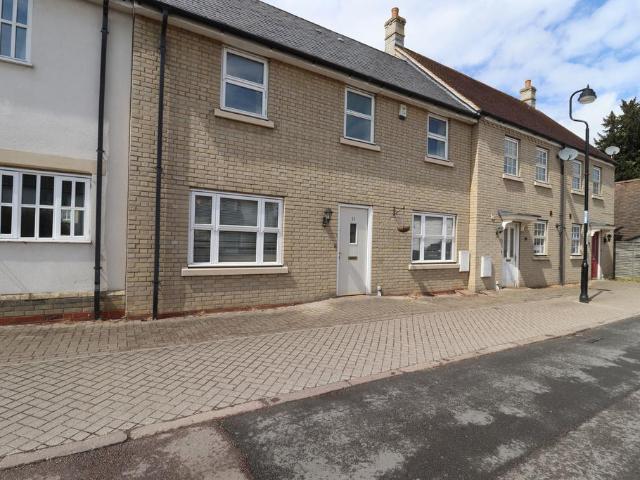 3 bedroom terraced house to rent
