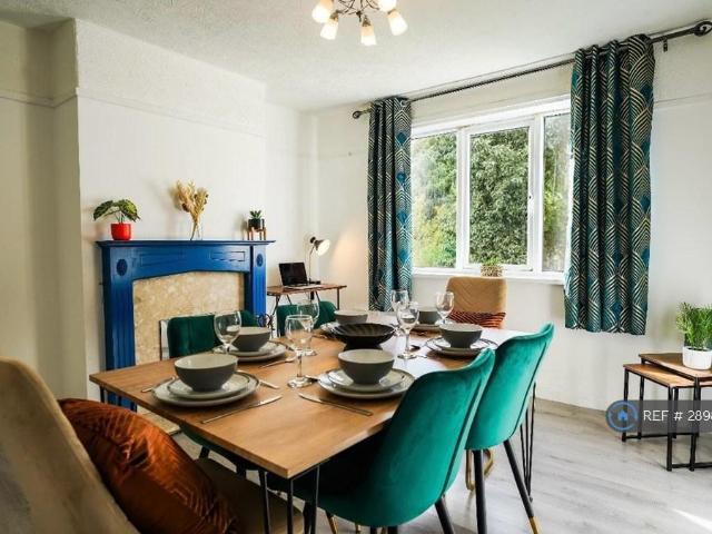 3 bedroom terraced house to rent