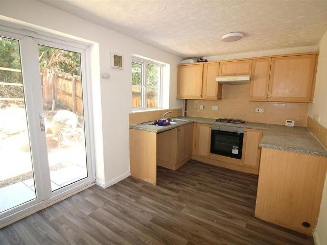 3 bedroom terraced house to rent