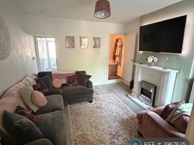 3 bedroom terraced house to rent