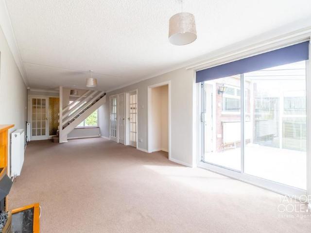 3 bedroom terraced house to rent