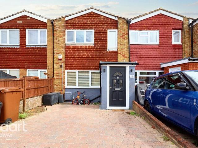 3 bedroom terraced house to rent