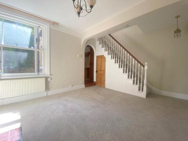 3 bedroom terraced house to rent