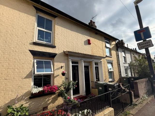 3 bedroom terraced house to rent