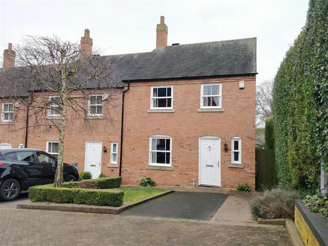 3 bedroom terraced house to rent
