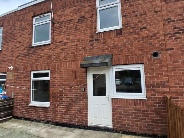 3 bedroom terraced house to rent