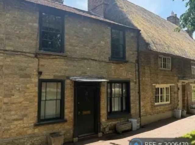 3 Bedroom Terraced House To Rent In The Green, Bedford, MK43
