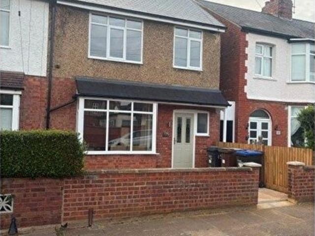 3 Bedroom Terraced House To Rent In The Drive, Northampton, NN1