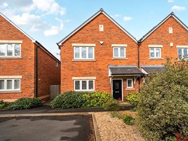 3 Bedroom Terraced House To Rent In The Willows, Headington, Oxford, OX3