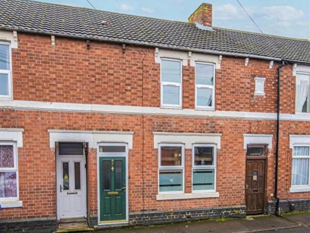 3 Bedroom Terraced House To Rent In Wood Street, Kettering, NN16