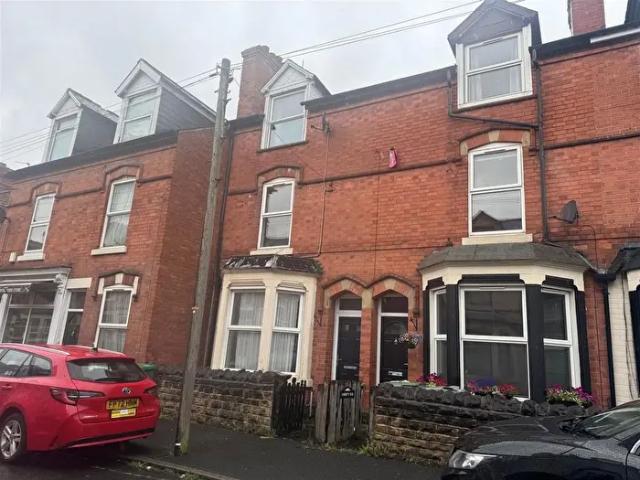 3 Bedroom Terraced House To Rent In Woolmer Road, Nottingham, NG2