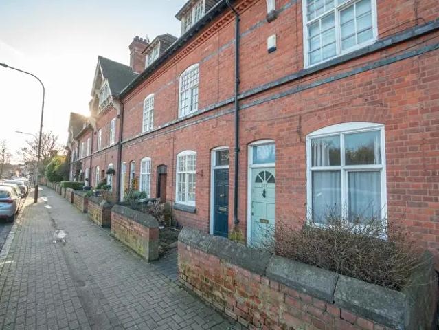 3 Bedroom Terraced House To Rent In Aylestone Road, Aylestone, Leicester, LE2