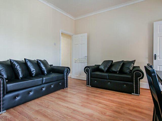 3 Bedroom Terraced House To Rent In Barrows Road, Birmingham, B11