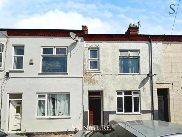 3 Bedroom Terraced House To Rent In Beatrice Road, Leicester, LE3