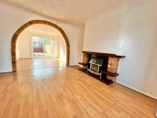3 Bedroom Terraced House To Rent In Beresford Avenue, Coventry, CV6