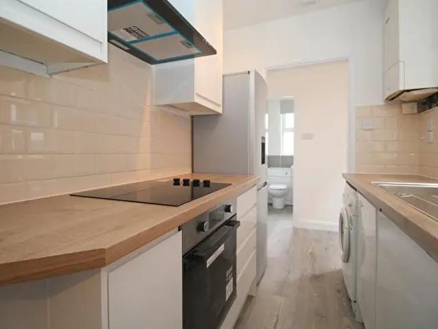3 Bedroom Terraced House To Rent In Cambridge Street, Loughborough, LE11