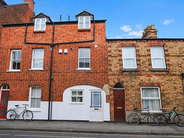 3 Bedroom Terraced House To Rent In Canal Street, Jericho, OX2