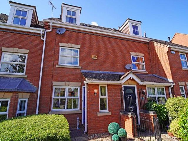 3 Bedroom Terraced House To Rent In Charter Approach, Warwick, Warwickshire, CV34