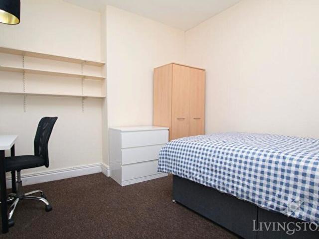 3 Bedroom Terraced House To Rent In Devana Road, LE2