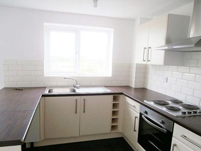 3 Bedroom Terraced House To Rent In Ellsworth Rise, Nottingham, NG5