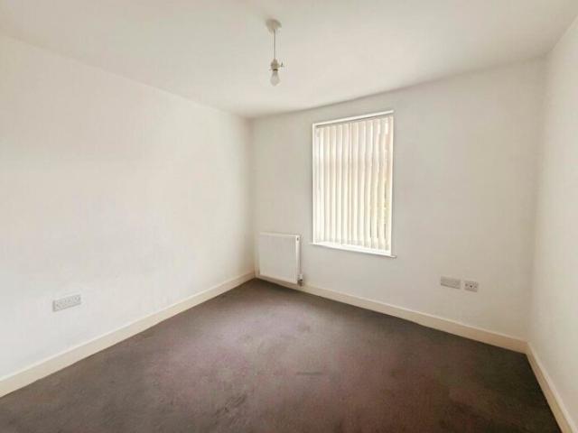 3 Bedroom Terraced House To Rent In Ellsworth Rise, Nottingham, Nottinghamshire, NG5