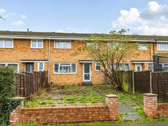 3 Bedroom Terraced House To Rent In Evenlode, Banbury, OX16